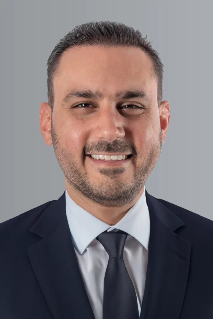 Leadership and Management - AL NAHLA